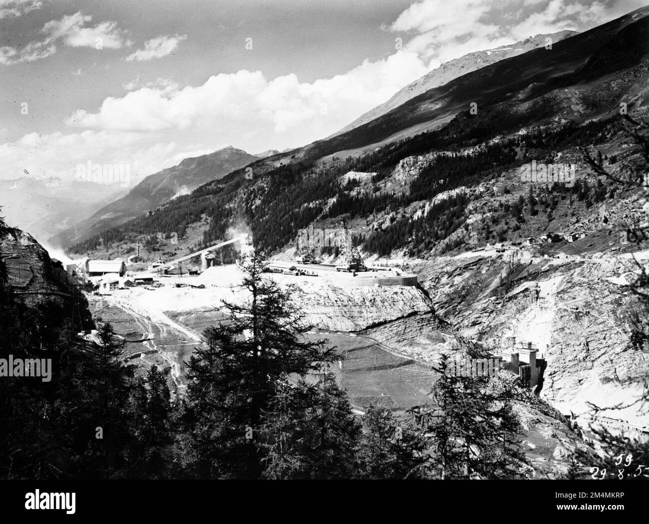 France Builds World's Highest Single Vault Dam - Tignes on the Isere ...