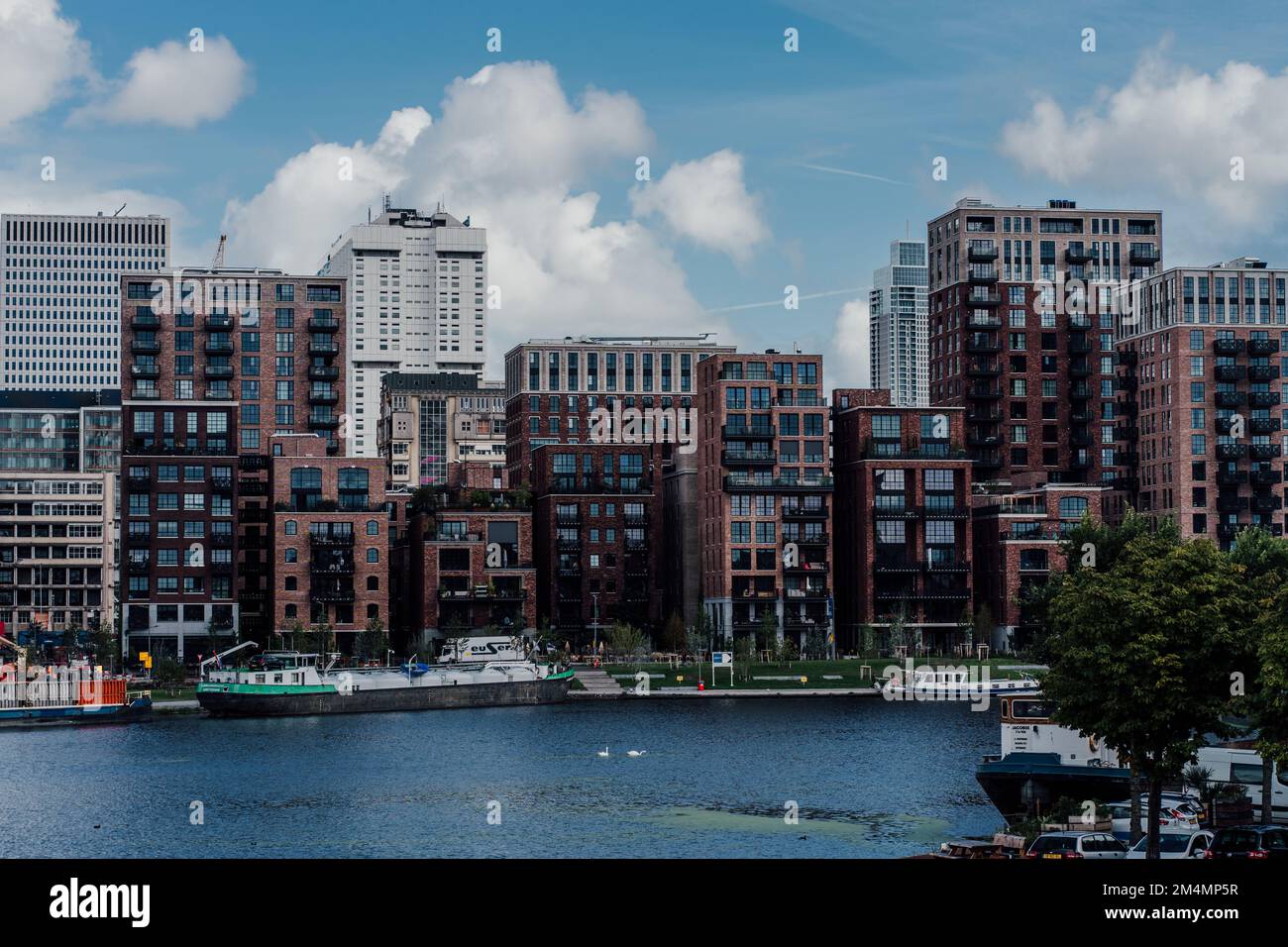 The architecture and urban design of the modern city of Rotterdam ...