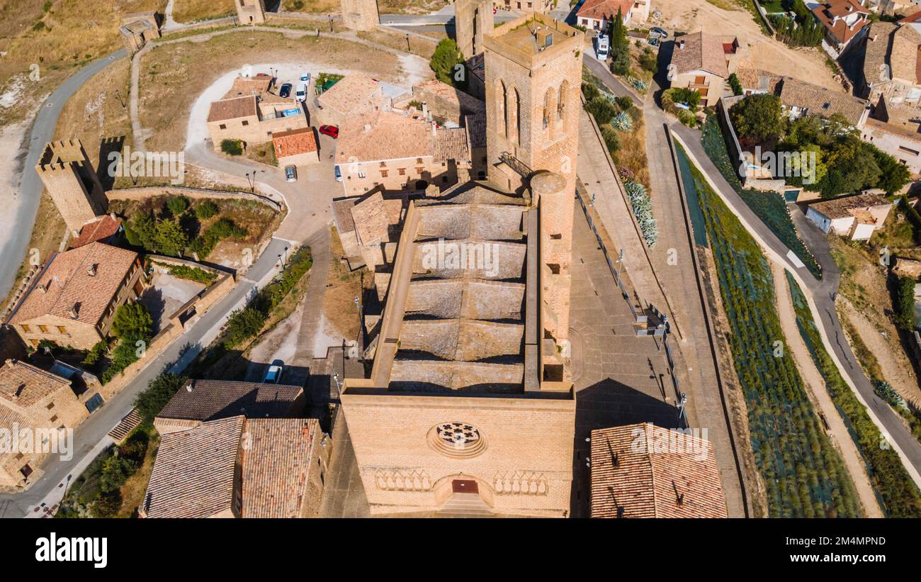 Dragon back roof hi-res stock photography and images - Alamy