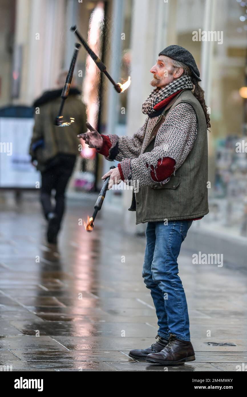 Candid street photography hi-res stock photography and images - Alamy