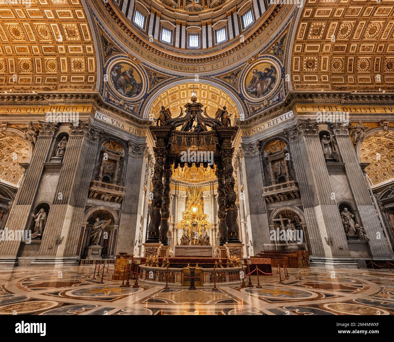 Majestic st peters basilica hi-res stock photography and images - Alamy