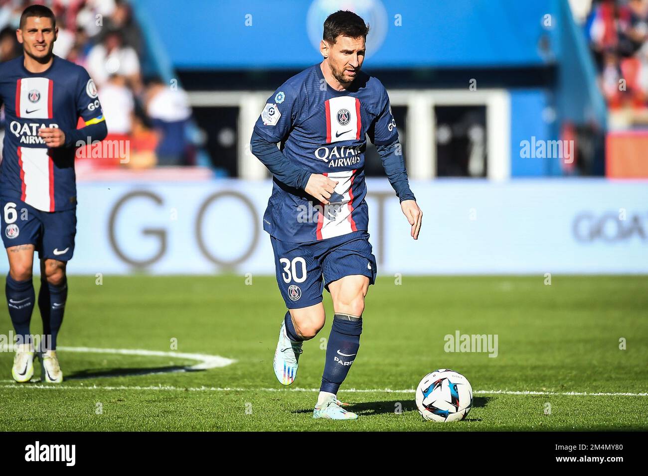 Lionel messi november 2022 paris hi-res stock photography and images ...