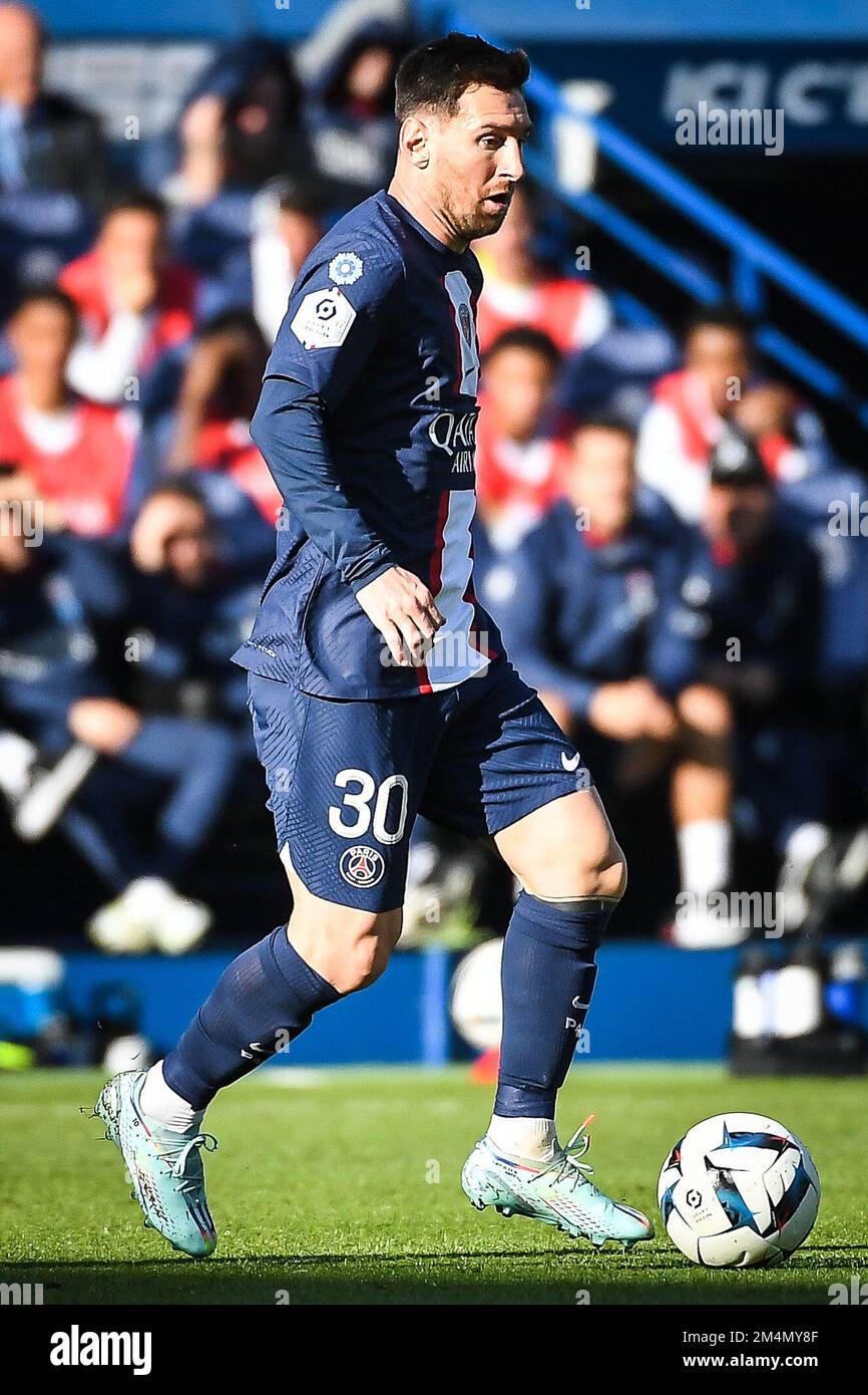 Lionel messi november 2022 paris hi-res stock photography and images ...