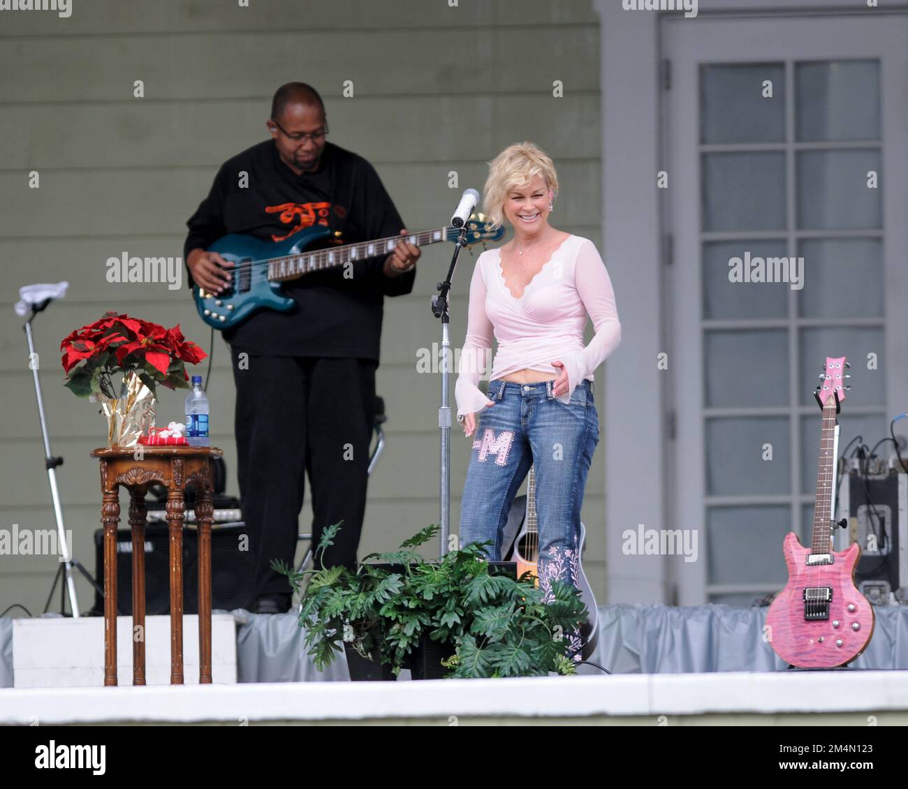 Lorrie morgan hi-res stock photography and images - Alamy