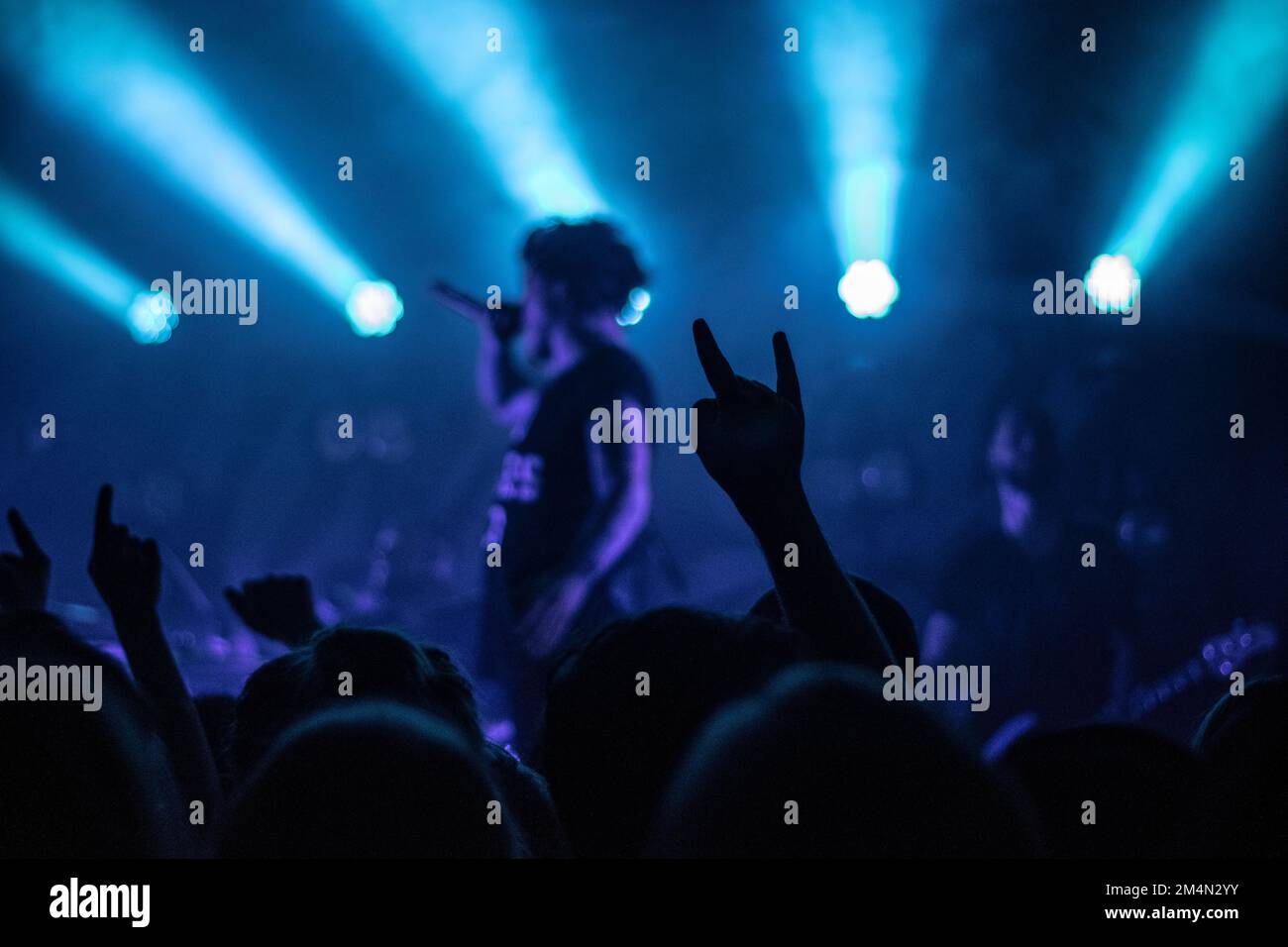 Person gesturing peace sign hi-res stock photography and images - Alamy
