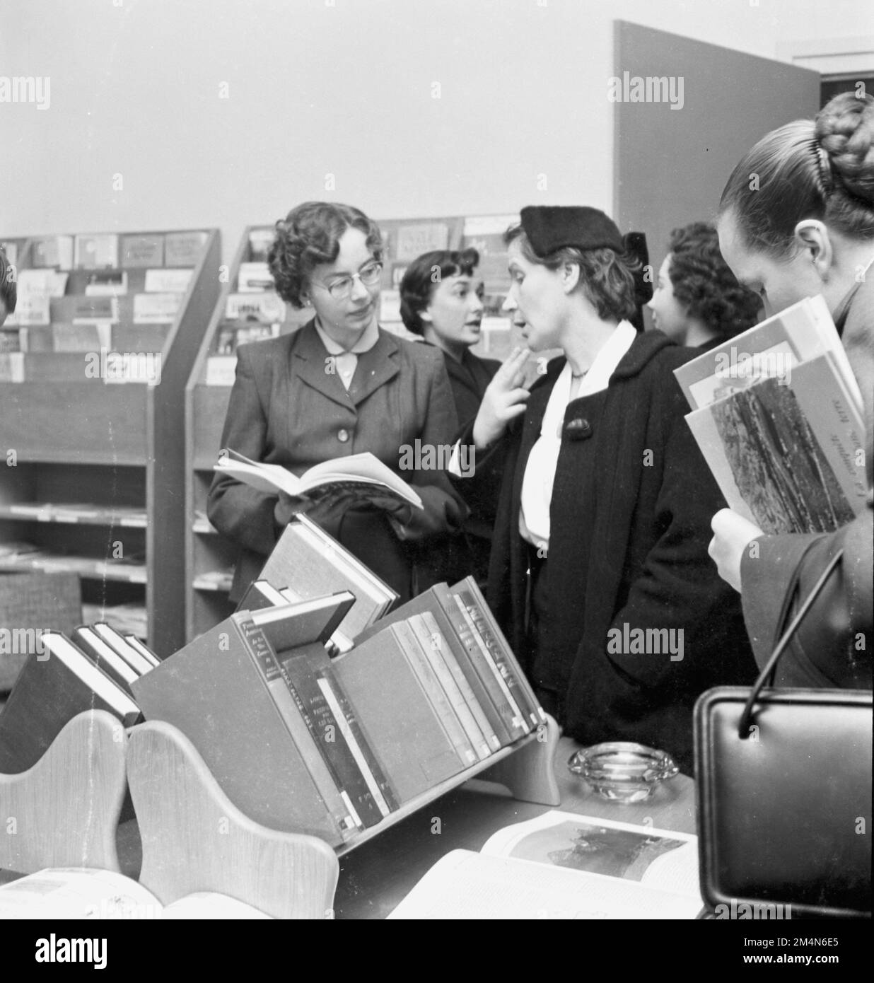 USIS, Tours, Library and Cultural Center. Photographs of Marshall Plan ...