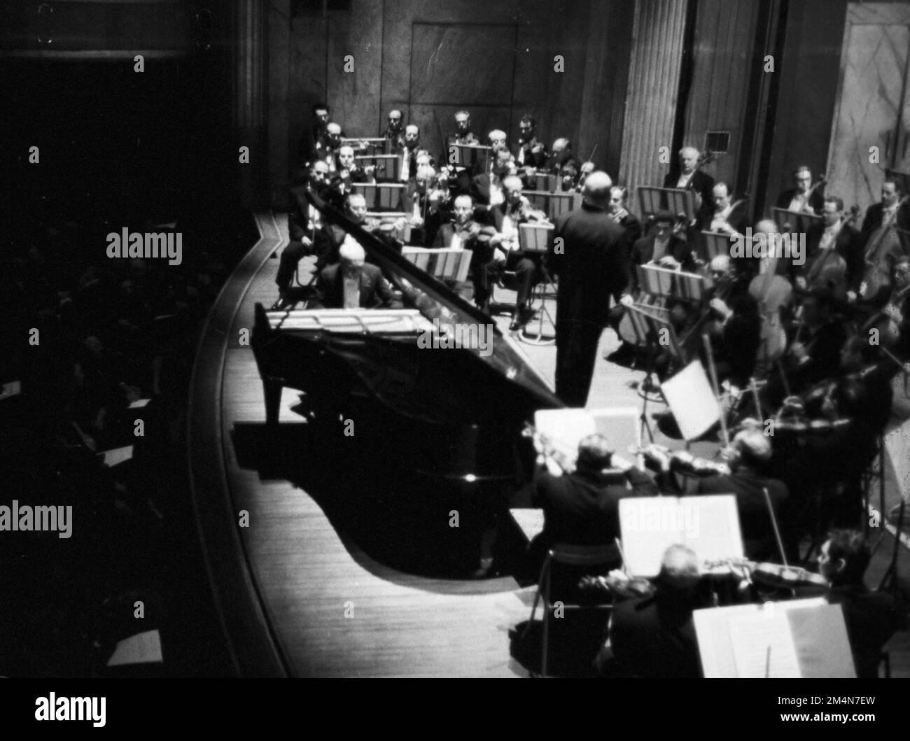 New York Philharmonic Orchestra in Paris and reception. Photographs of ...