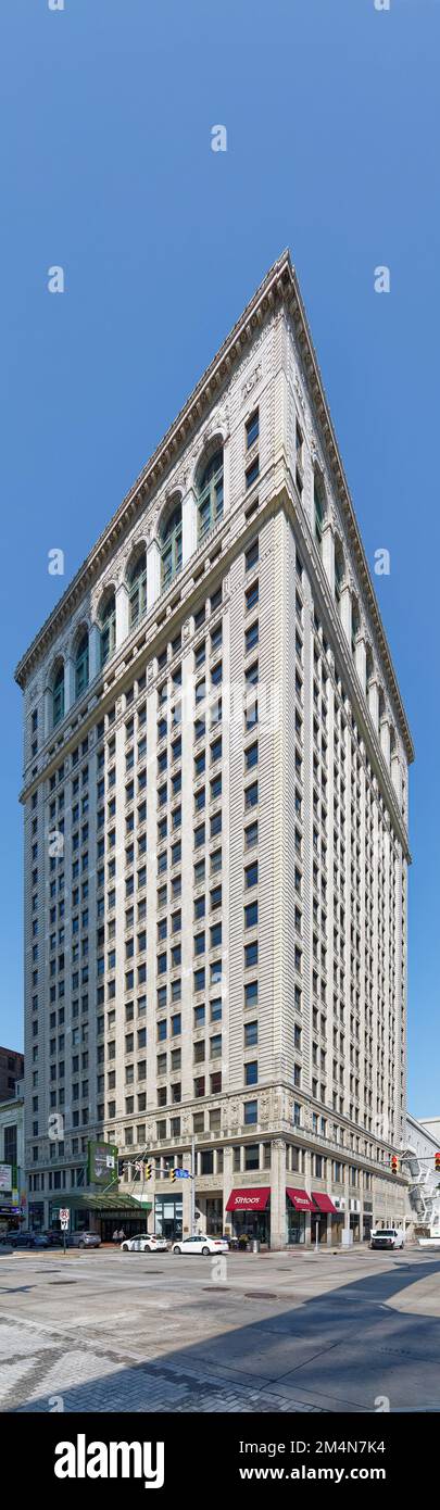 Cleveland’s Playhouse Square landmark B.F. Keith Building of 1922 ...