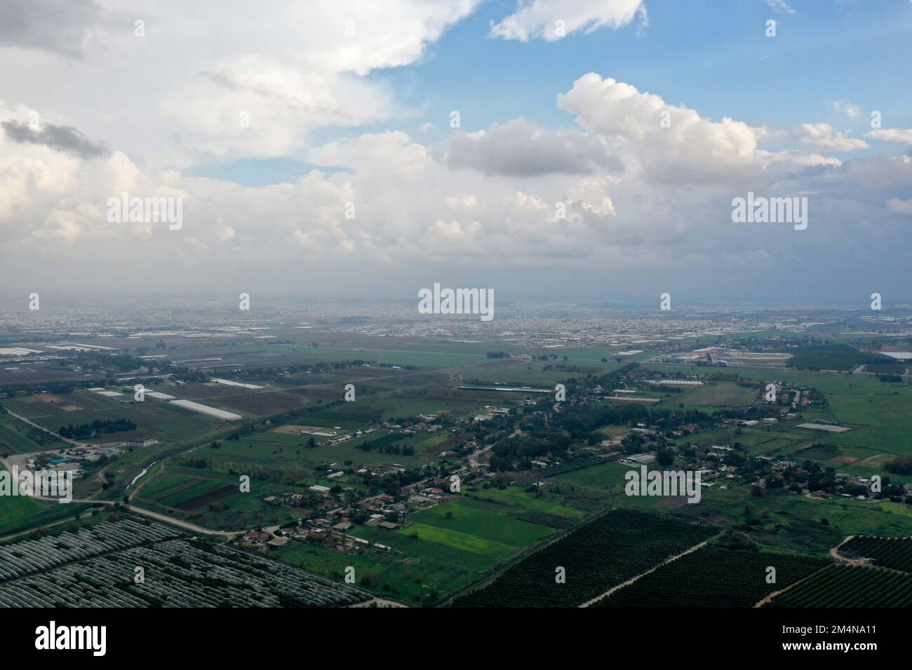 Aerial photo shows valley hi-res stock photography and images - Alamy