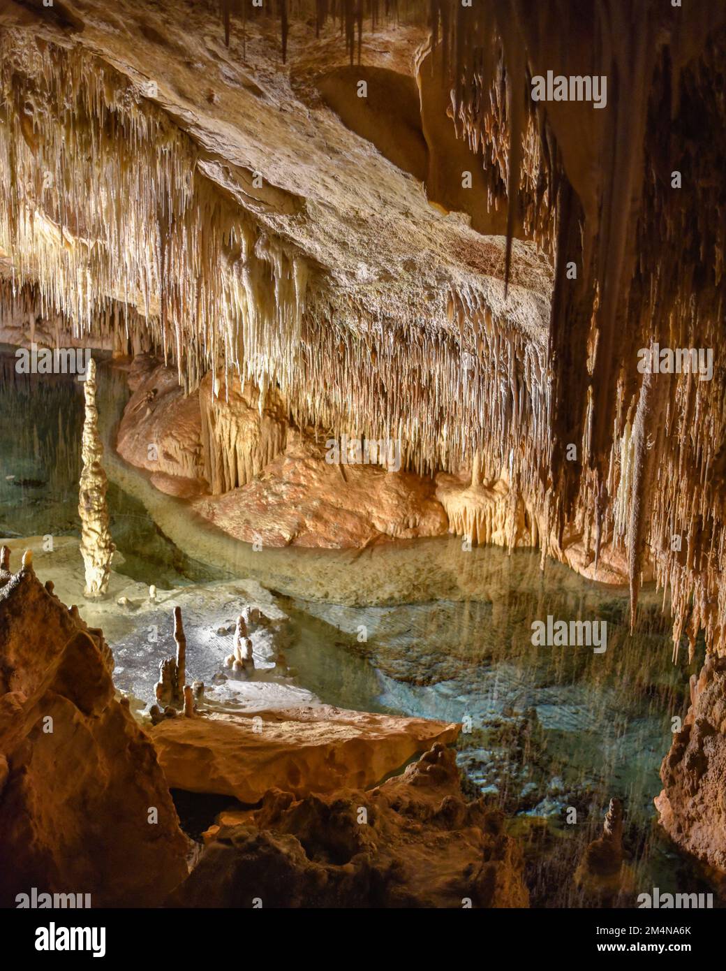 Porto Cristo, Mallorca, Spain - 9 Nov, 2022: Underground caverns at the Cuevas del Drach Stock ...