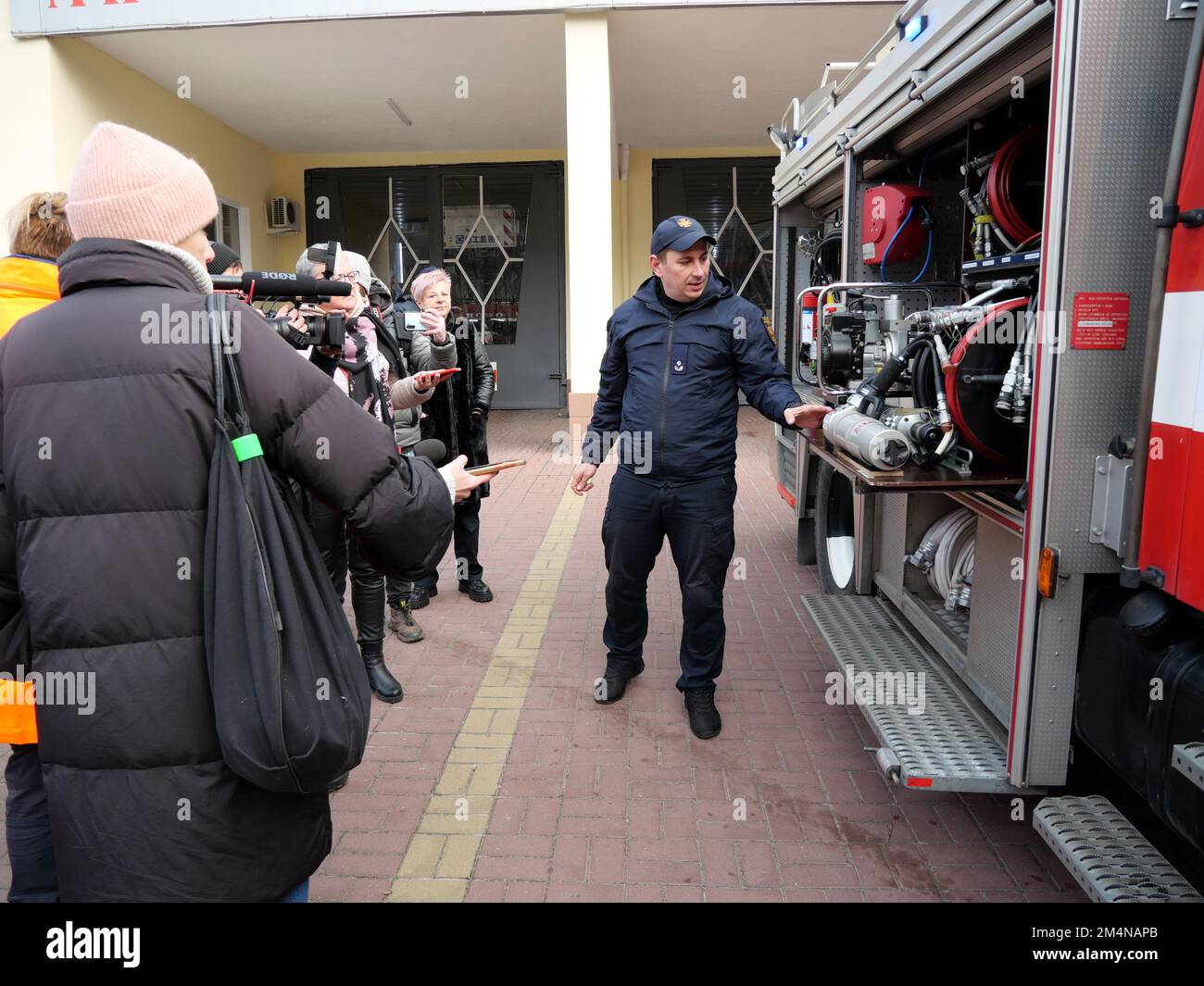 Fire and rescue employee hi-res stock photography and images - Alamy