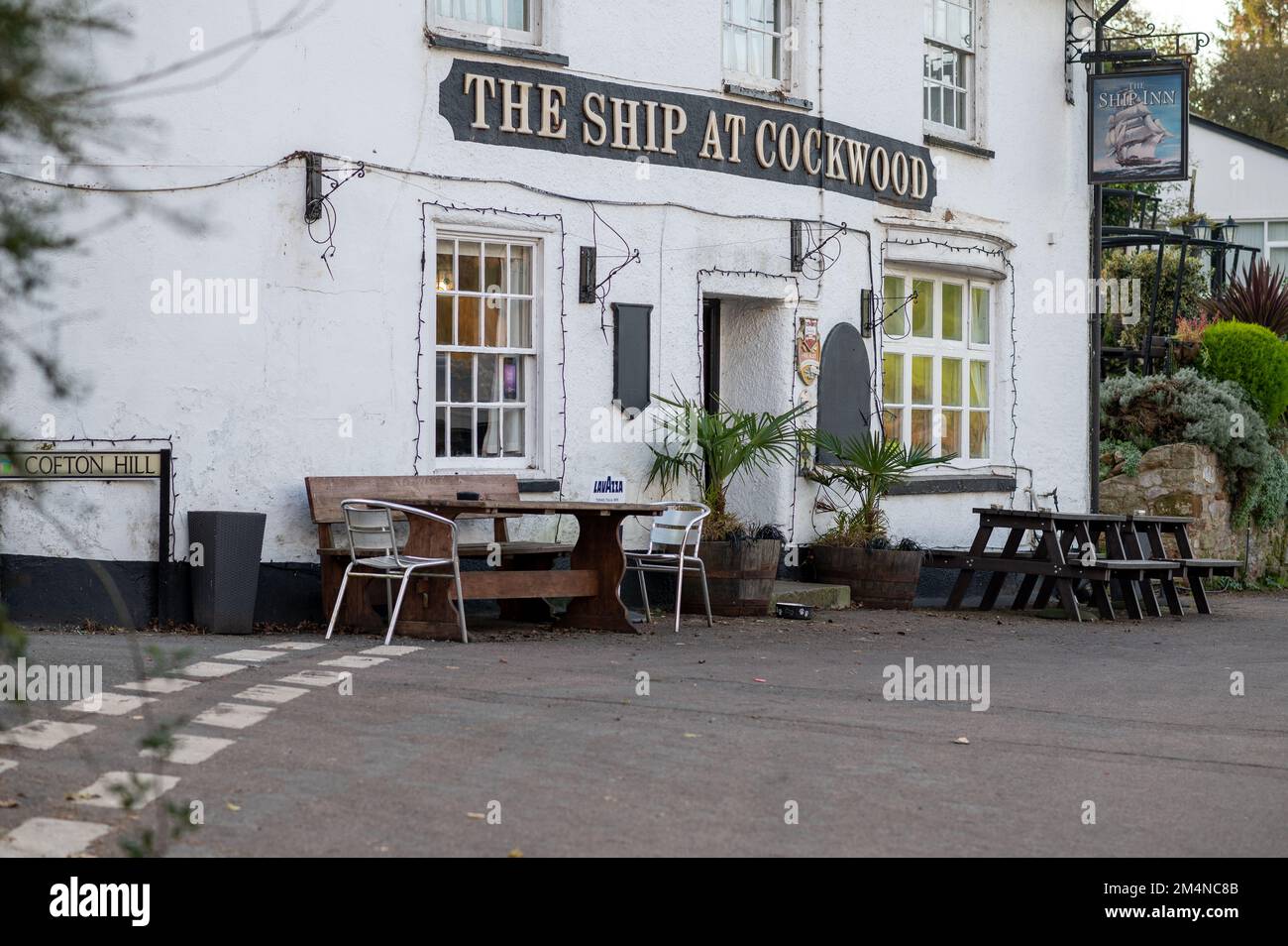 Tha Ship Pub at cockwood bay Stock Photo - Alamy