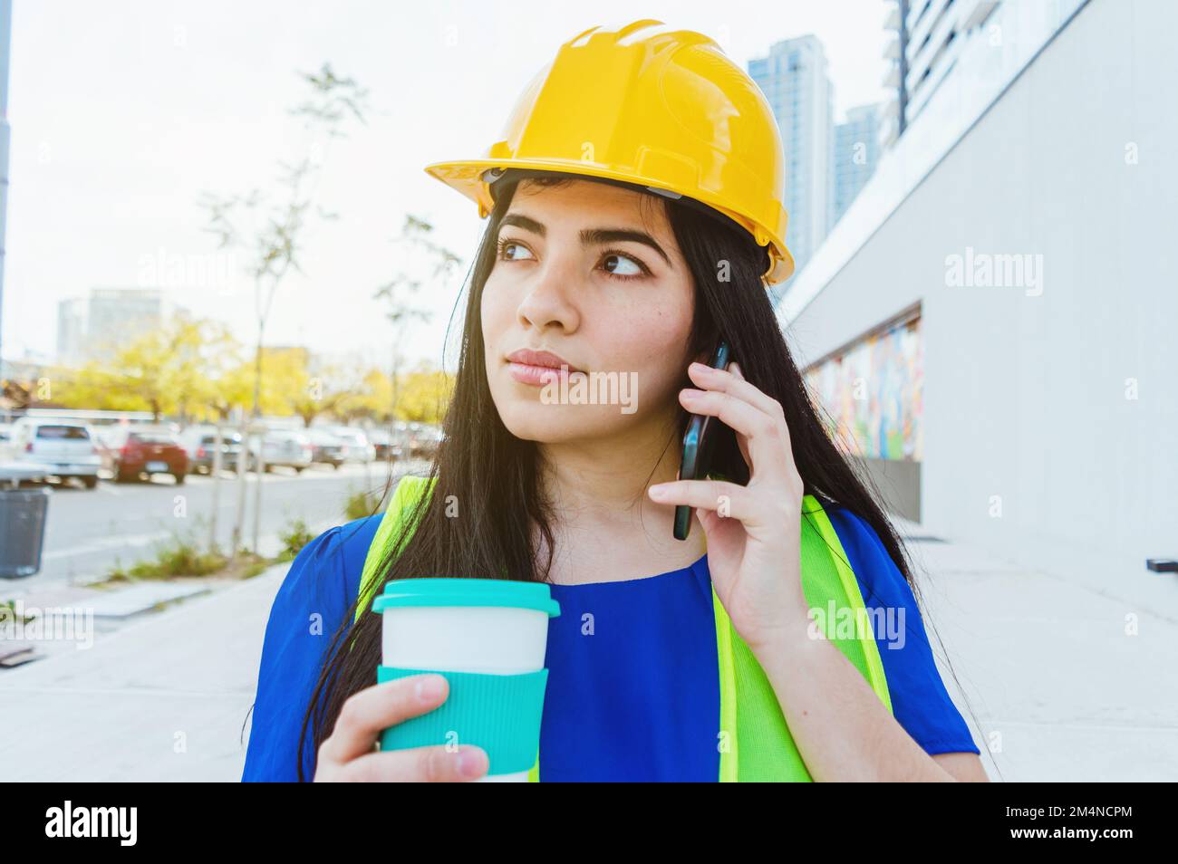 Portrait engineer talking on phone hi-res stock photography and images ...