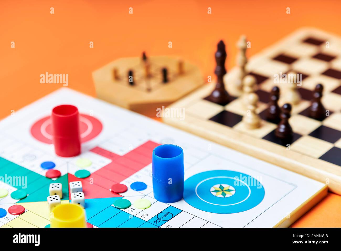 Blue and yellow team colours hi-res stock photography and images - Alamy