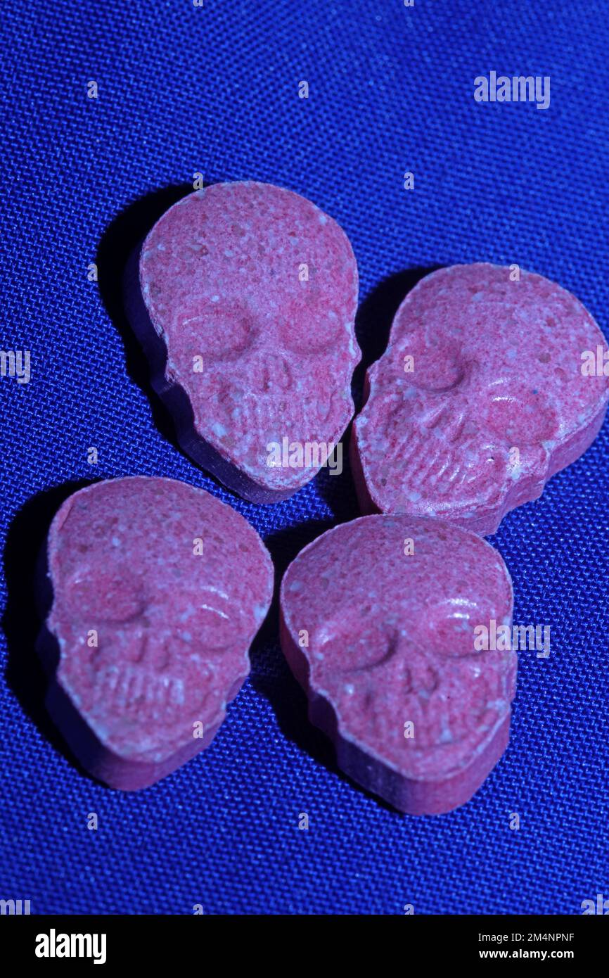 Pink skull ecstasy pill close up background high quality prints purple ...
