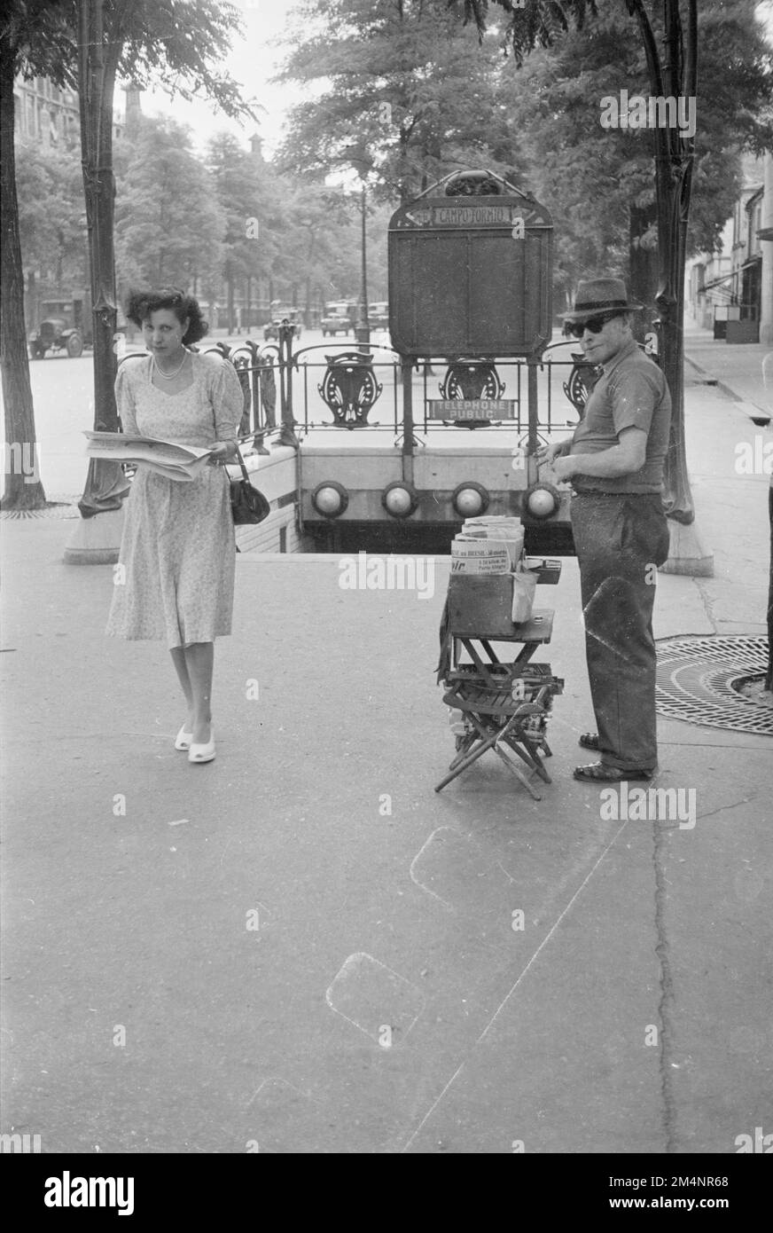 French Worker - Day in the Life of a French Worker. Photographs of ...