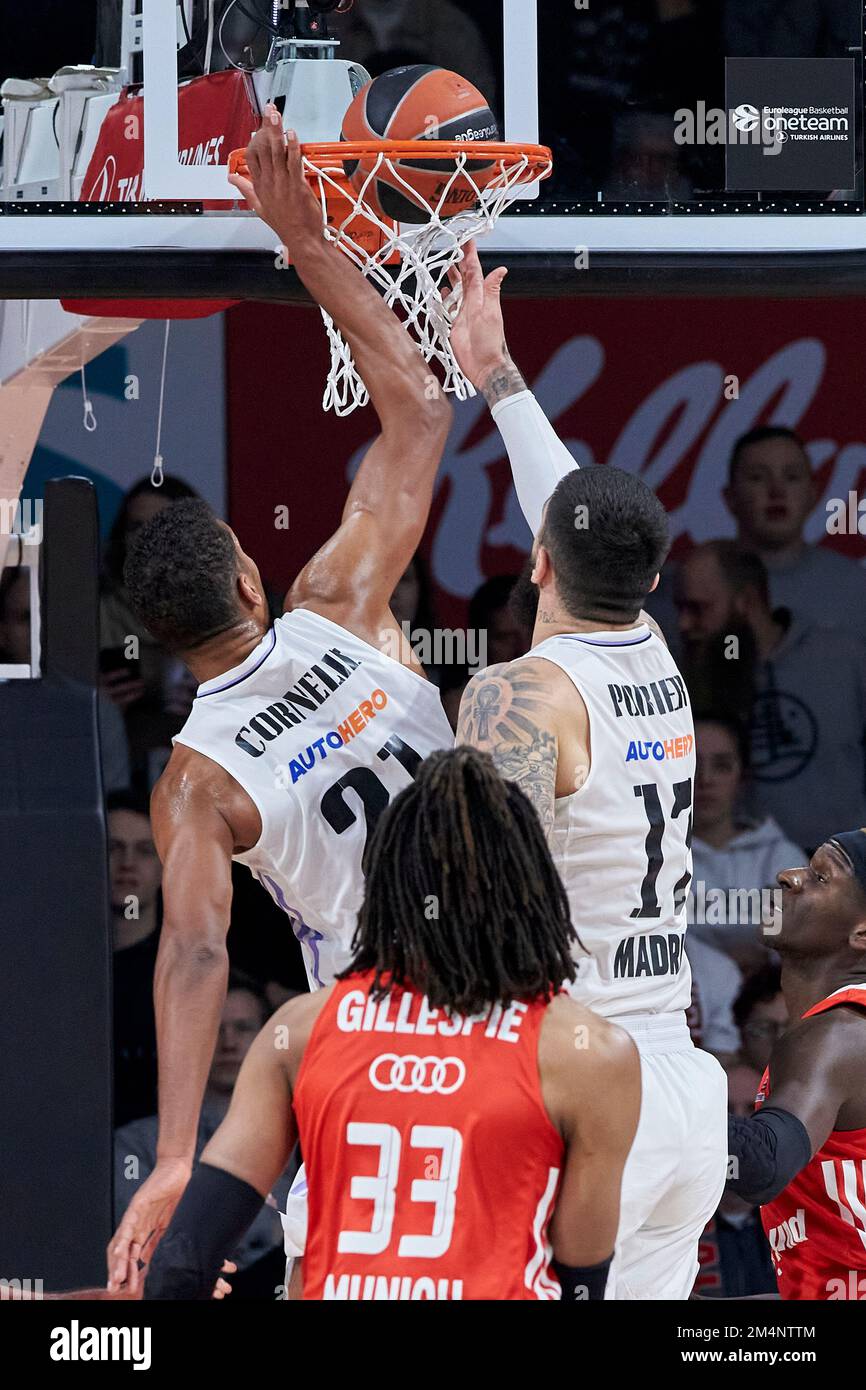 Poirier vincent real madrid basketball rmb17 hi-res stock photography ...