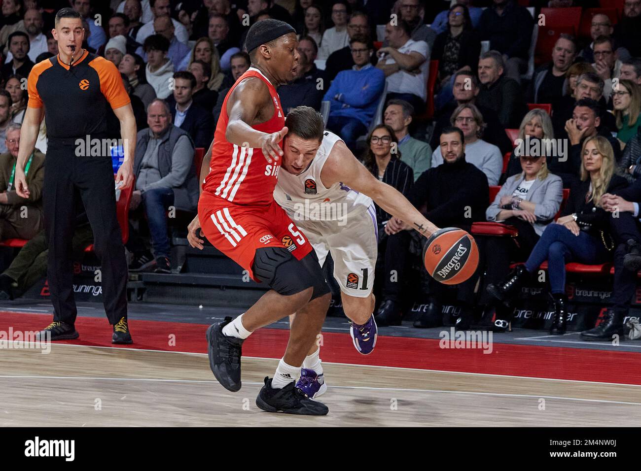 Causeur fabien real madrid basketball hi-res stock photography and ...