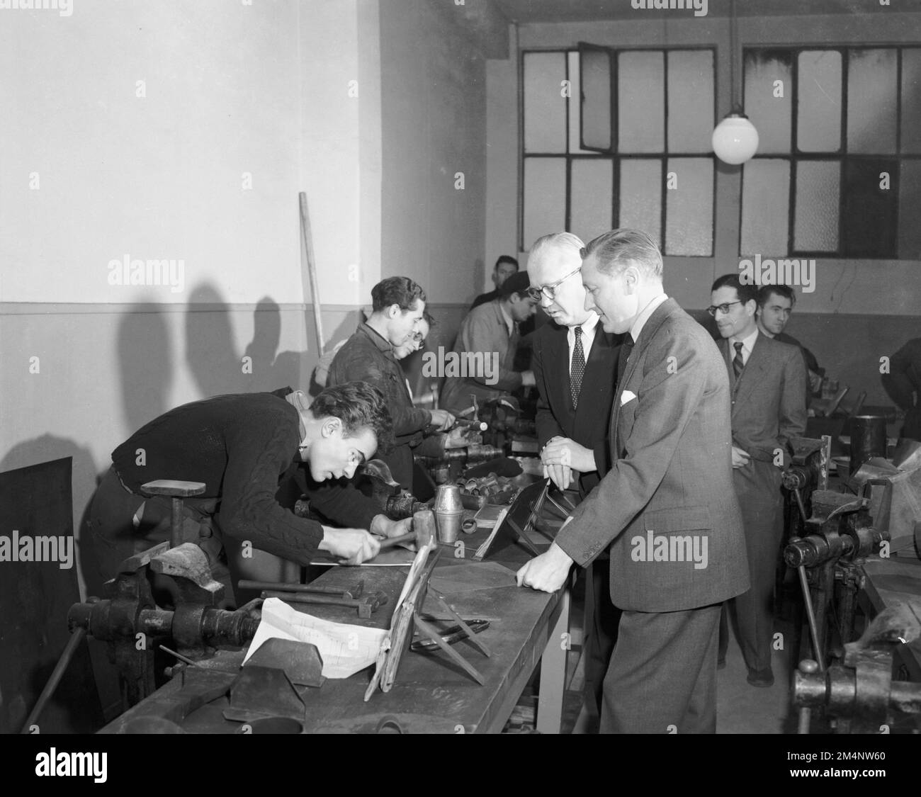 Officials - Mr. Barry Bingham, Chief of EAC Mission to France, Visits ...