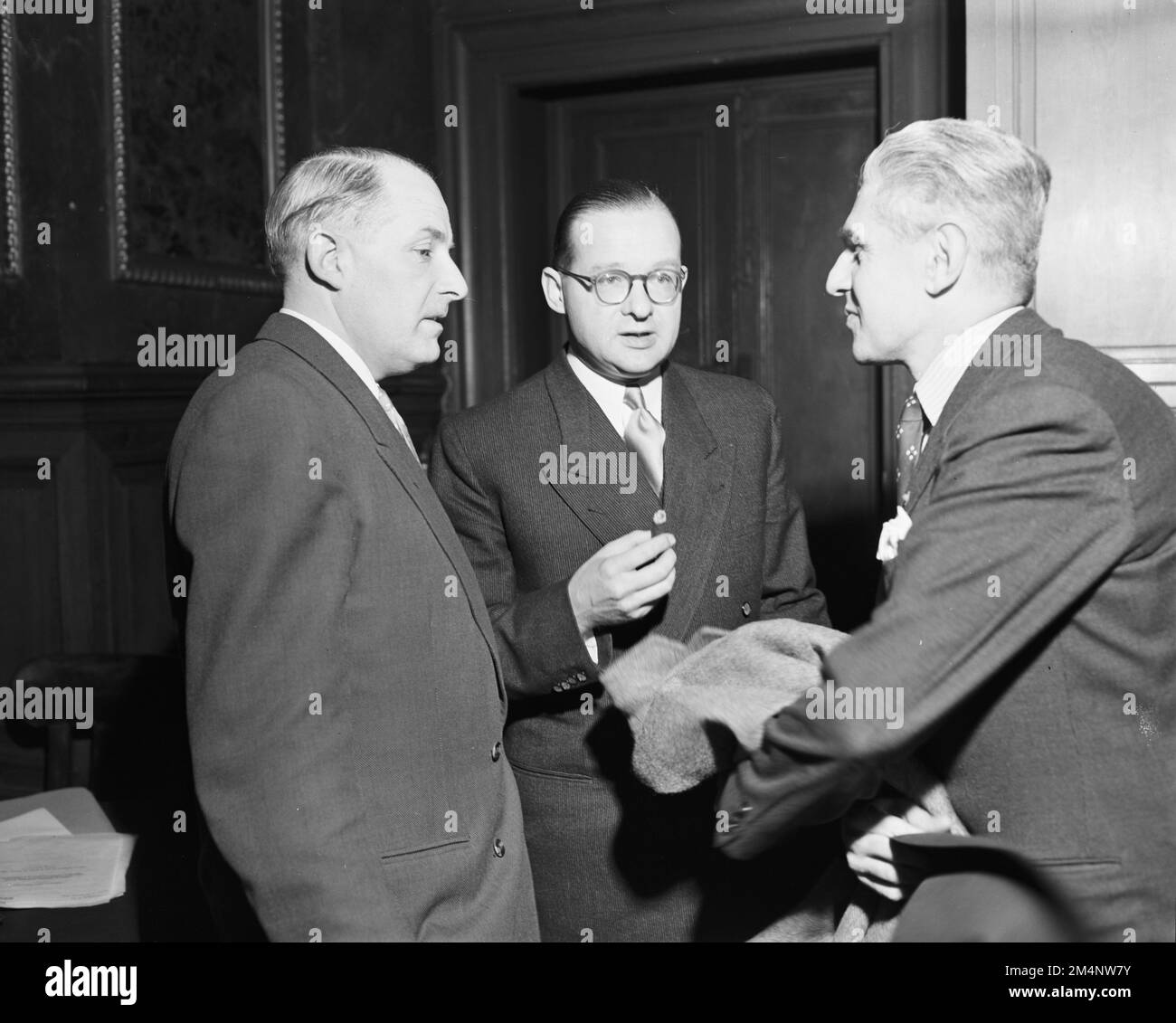 Project for W. European Polital Integration Discussed. Photographs of ...