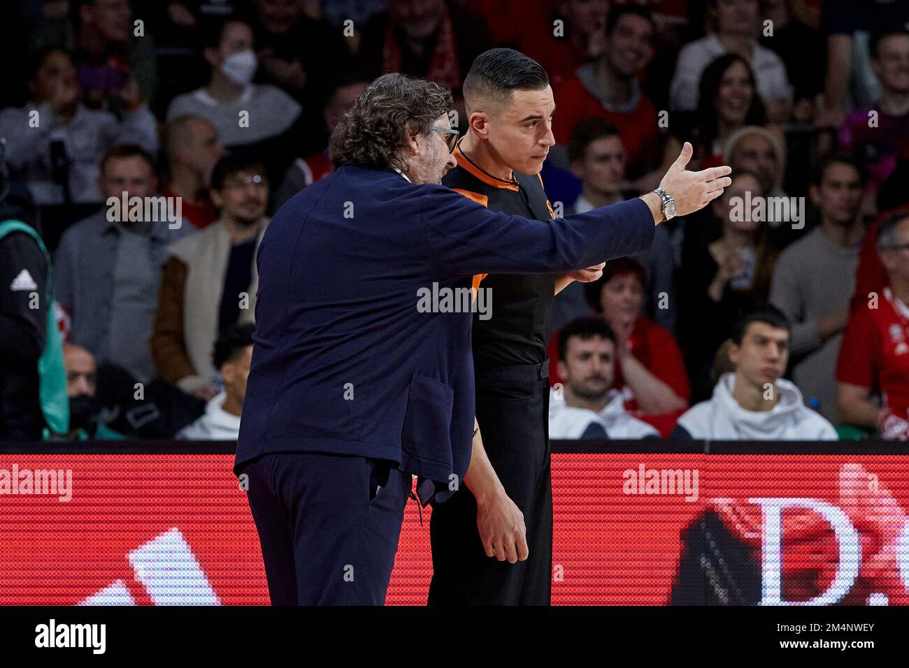 Difallah mehdi fiba referee hi-res stock photography and images - Alamy