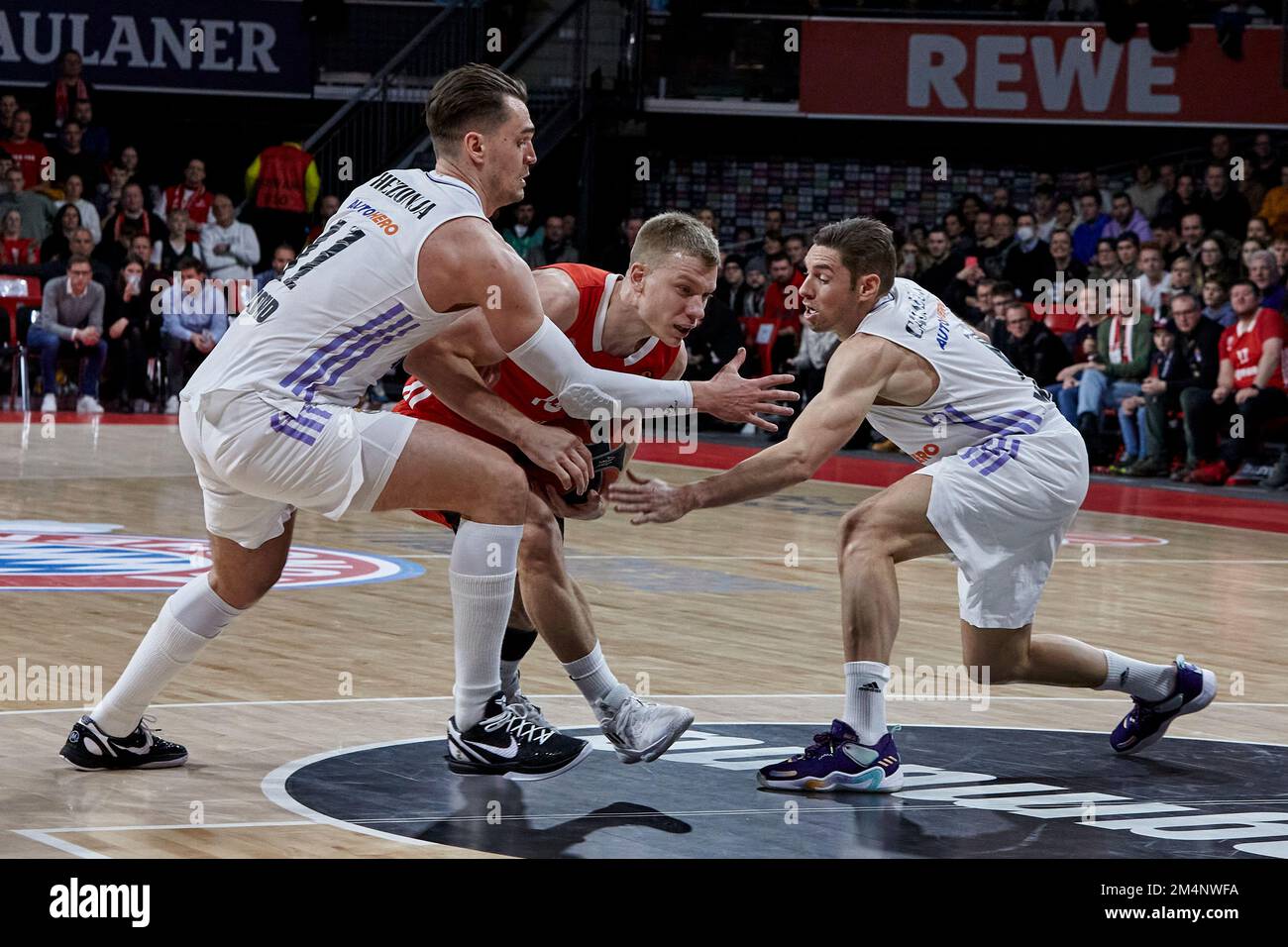 Hezonja mario real madrid basketball hi-res stock photography and ...