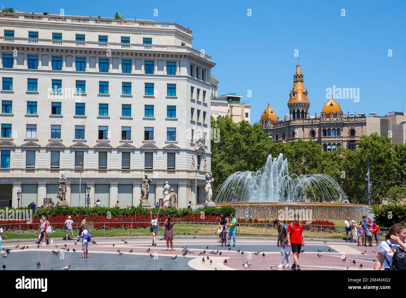 Placa de Catalunya square in Barcelona city, Catalonia, Spain Stock ...