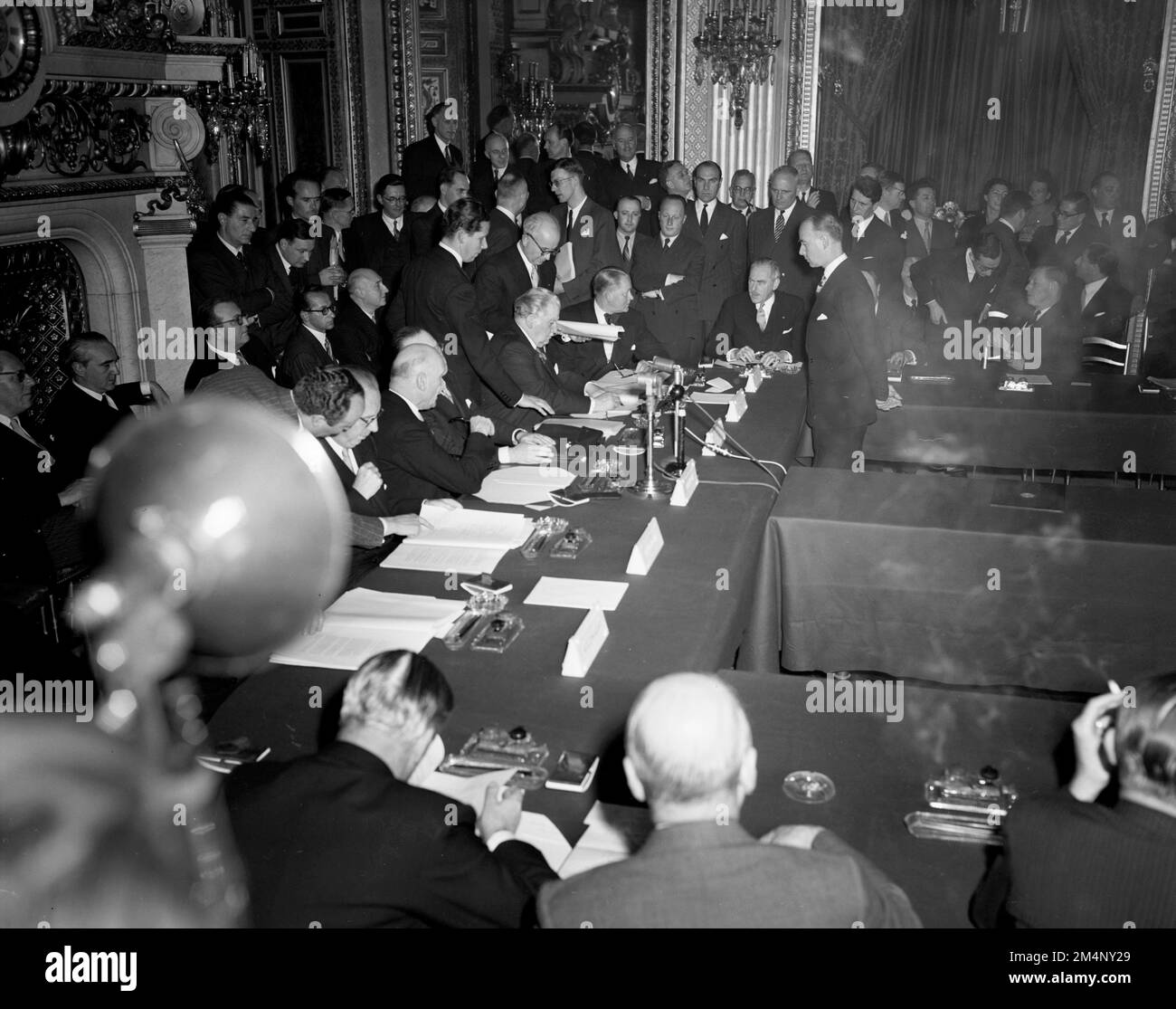 European Defense Community Treaty Signed in Paris, Ma7 27, 1952 ...