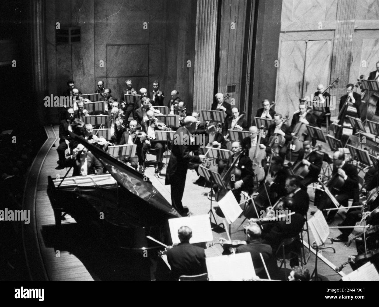 New York Philharmonic Orchestra in Paris and reception. Photographs of ...