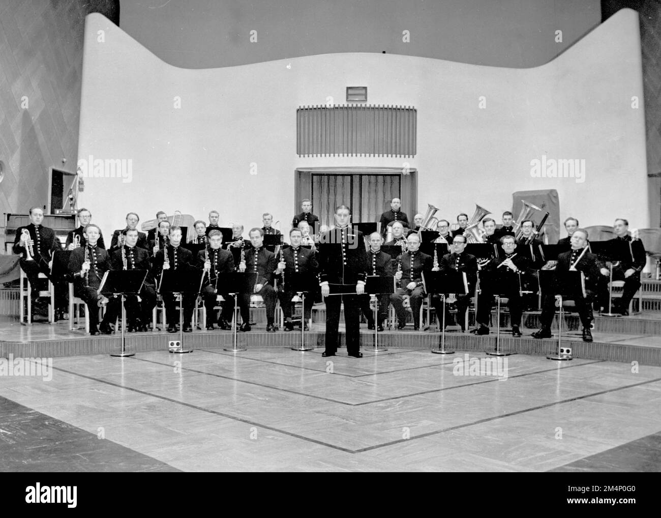 "Here Comes the Band" Norwegian Army Division's Band. Photographs of ...
