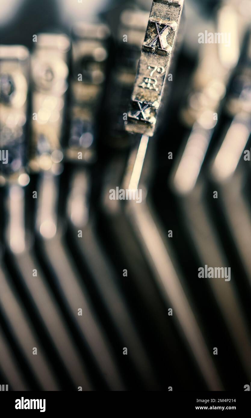Detail of the metal type bars on an old manual typewriter Stock Photo ...