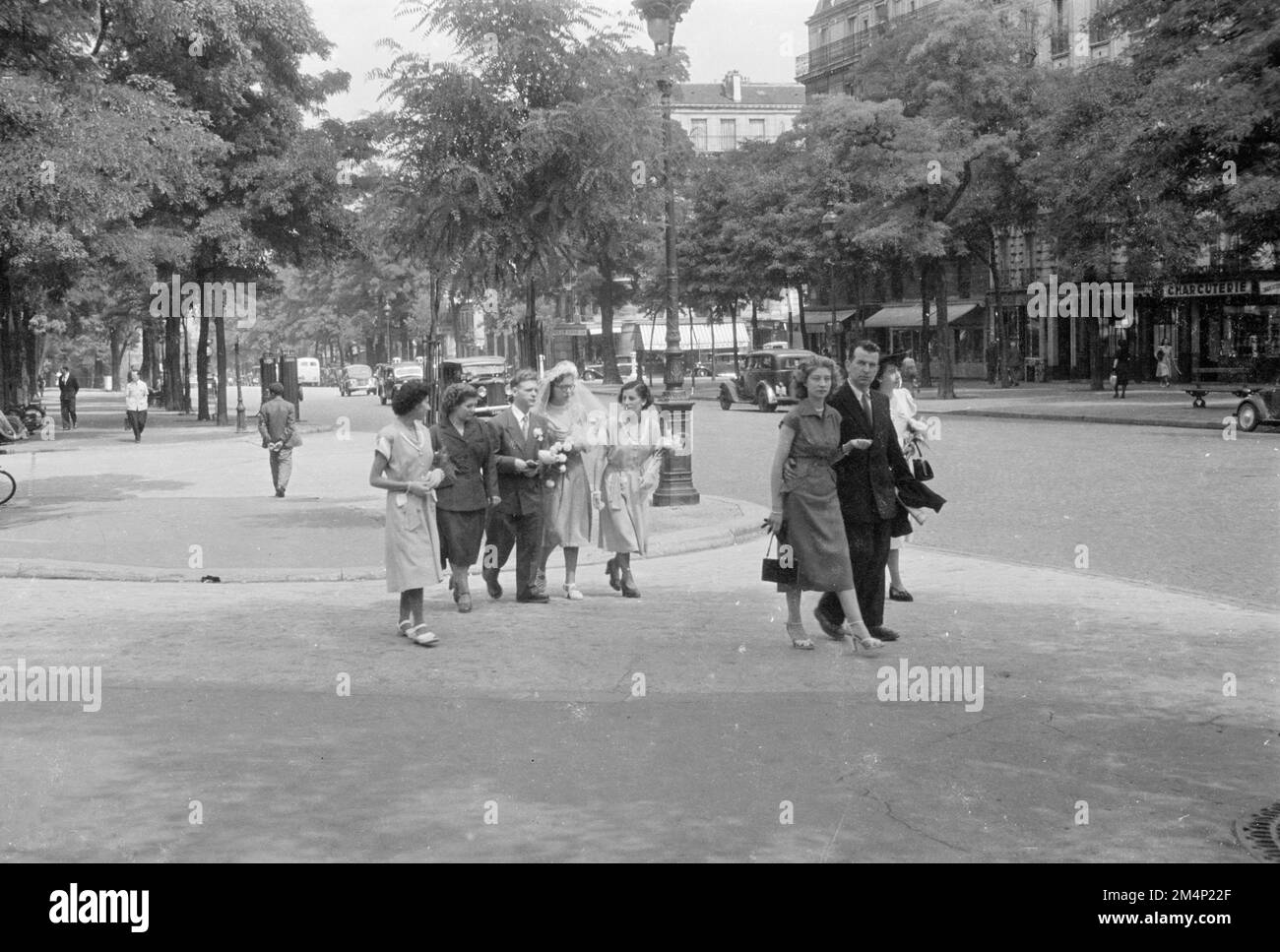 French Worker - Day in the Life of a French Worker. Photographs of ...