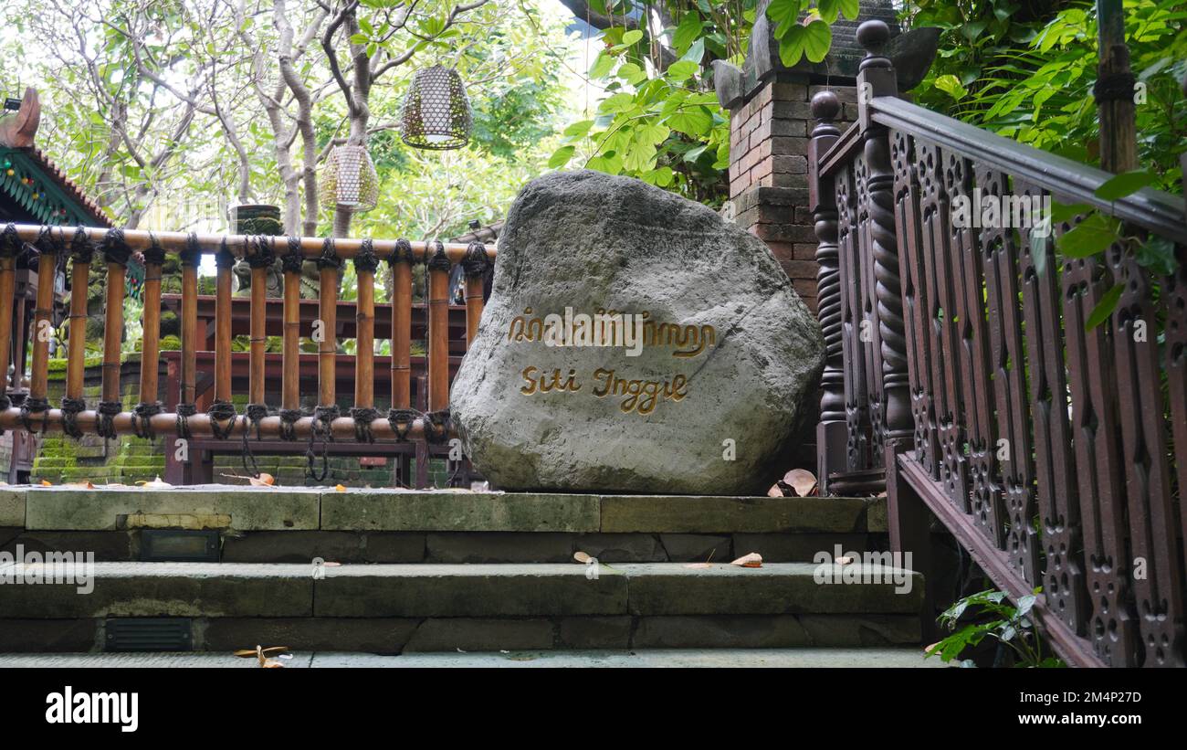 Meditation pathway hi-res stock photography and images - Alamy