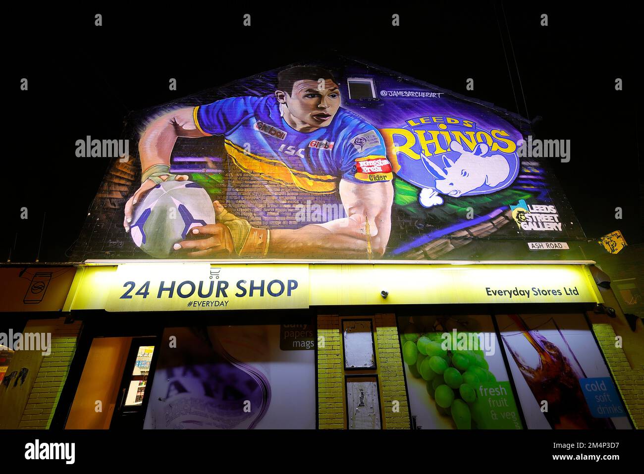 A mural of Leeds Rhinos player Sir Kevin Sinfield on a gable end in the ...