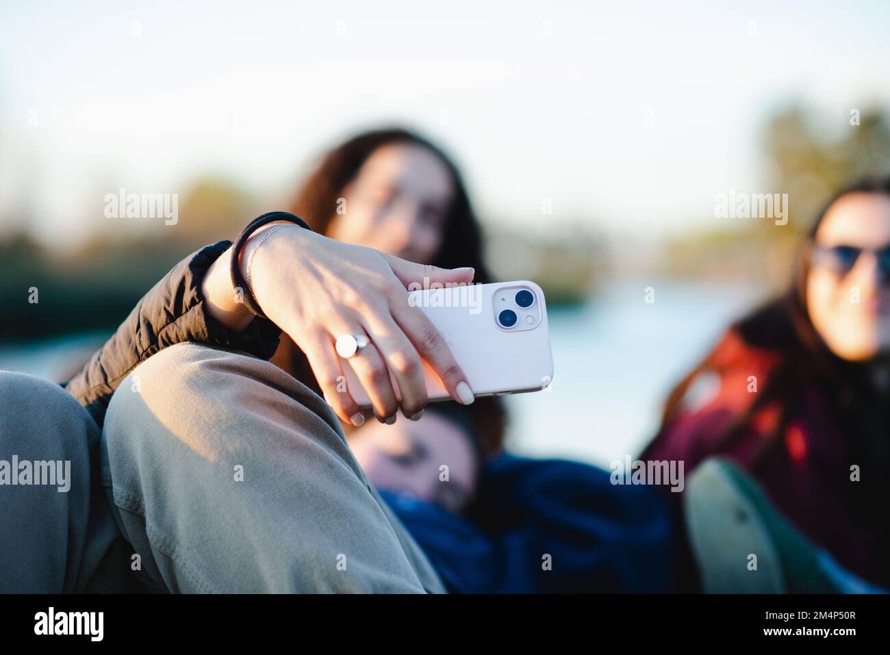 Girls taking selfie closeup hi-res stock photography and images - Alamy