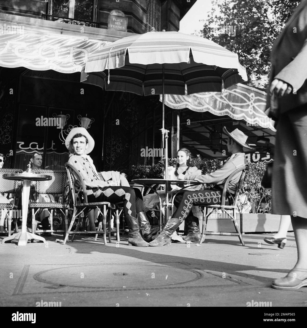 "Oklahoma" Actors at the Tuileries Garden and Paris Café. Photographs ...