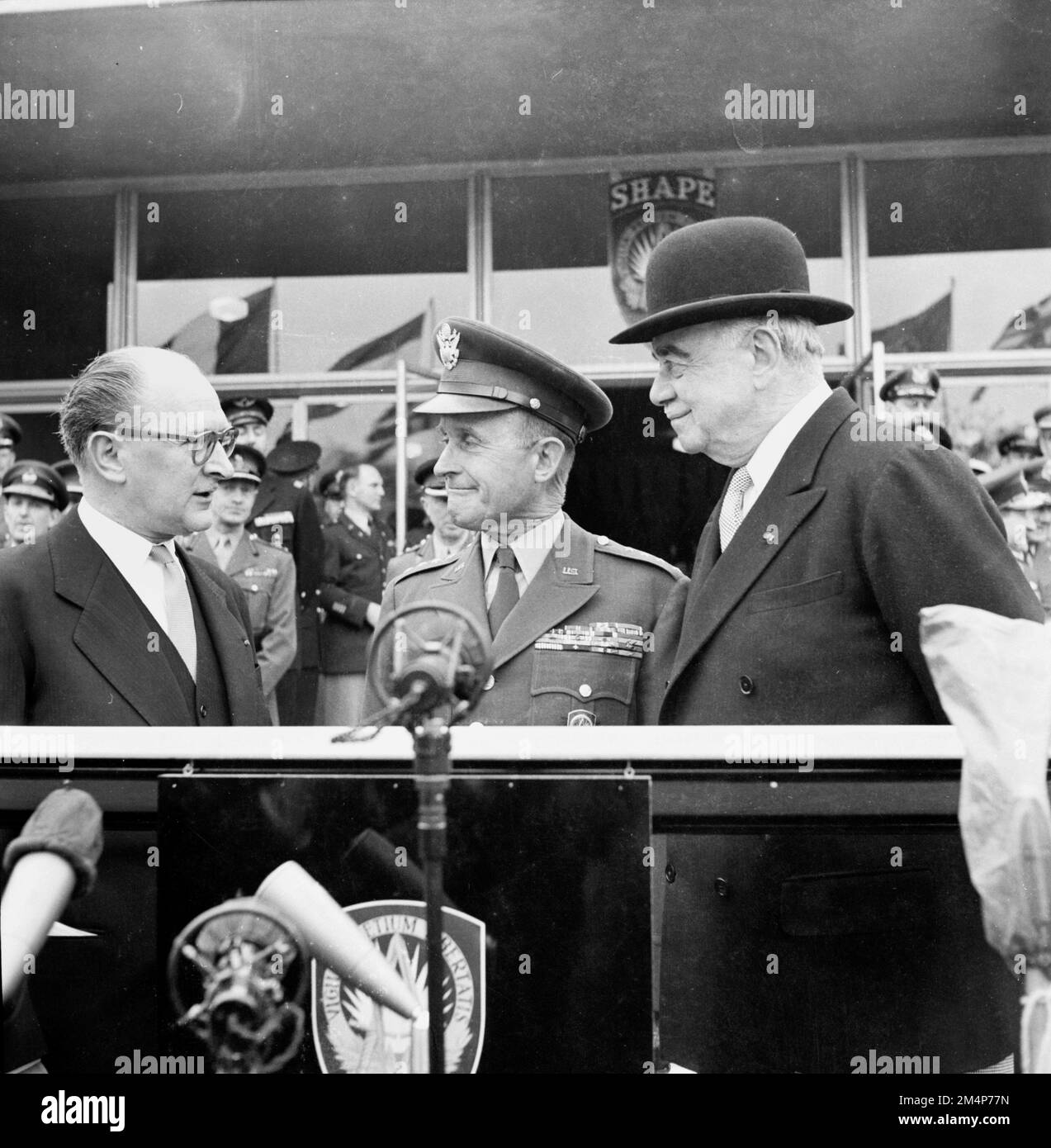 USIS, Tours, Library and Cultural Center. Photographs of Marshall Plan ...