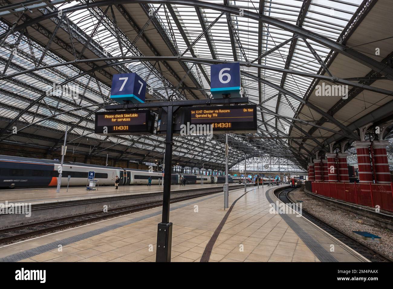 Looking down platforms 6 and 7 at Liverpool Lime Street train station ...