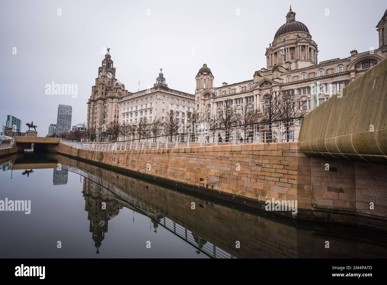 The Royal Liver Building, Cunard Building and the Port of Liverpool ...