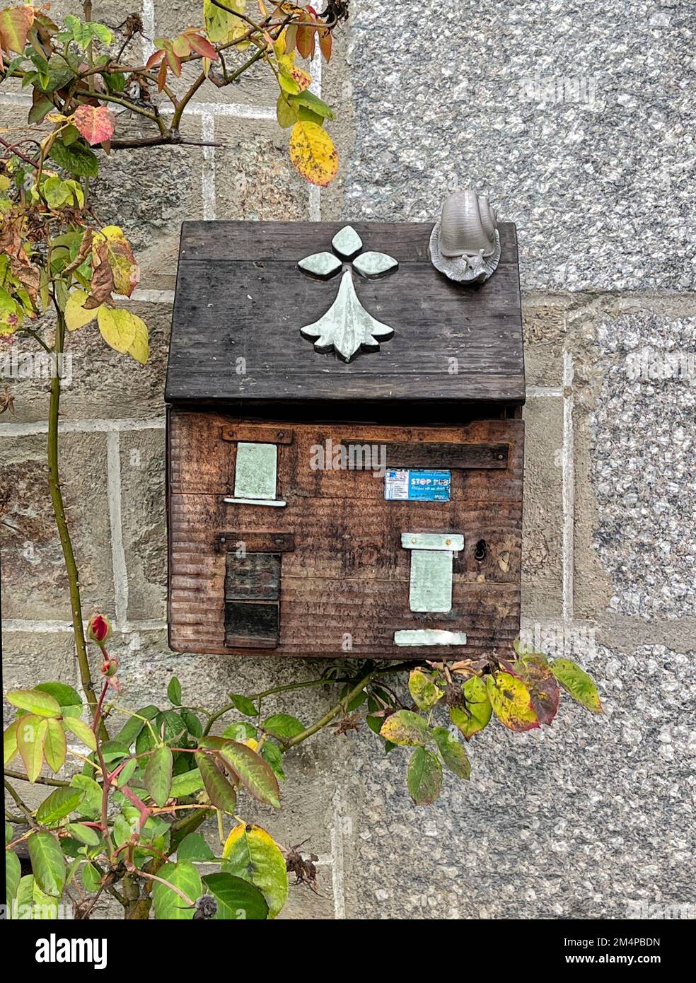 Decorated postbox hi-res stock photography and images - Alamy