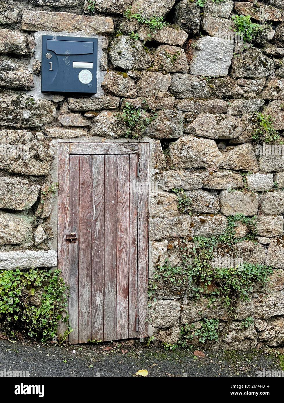 Where does this doorway lead us Stock Photo - Alamy