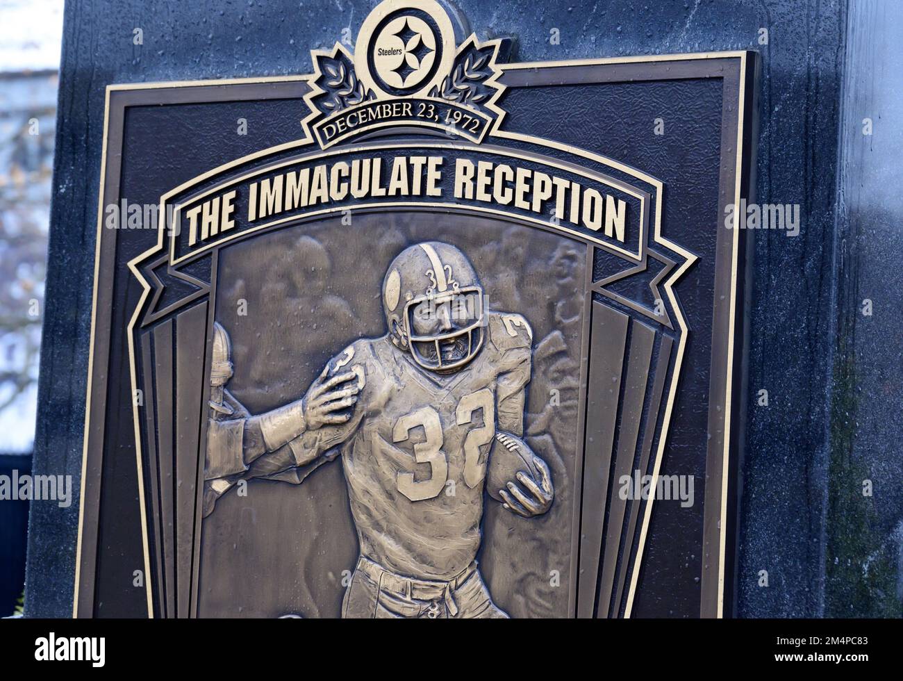 Pittsburgh, United States. 22nd Dec, 2022. The memorial for The ...