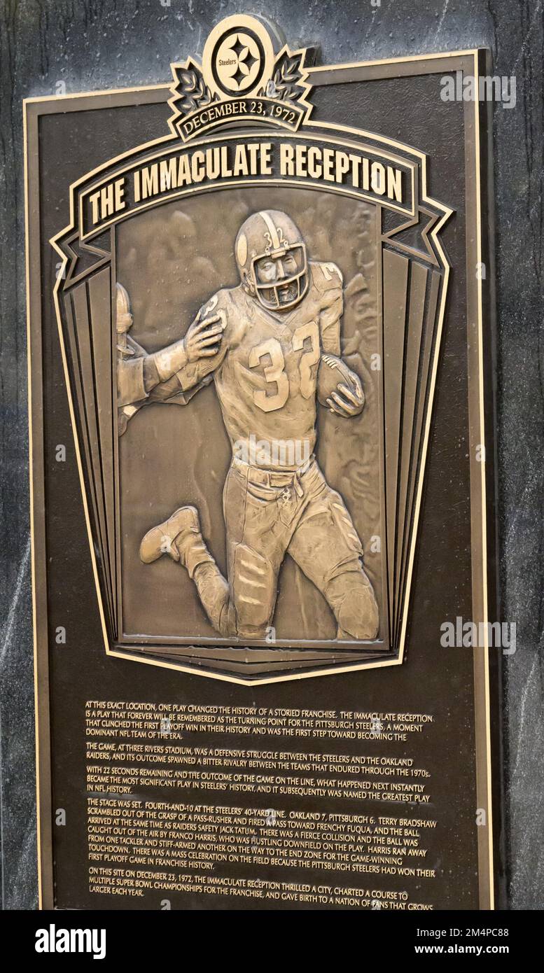 Franco harris catch hi-res stock photography and images - Alamy