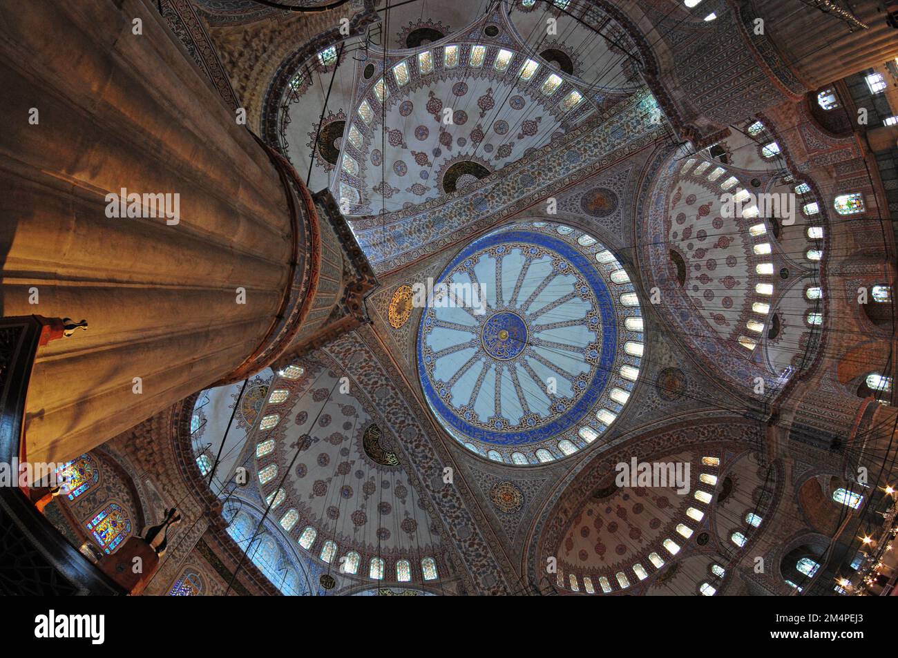 Mosque silhouette arabic pattern hi-res stock photography and images ...