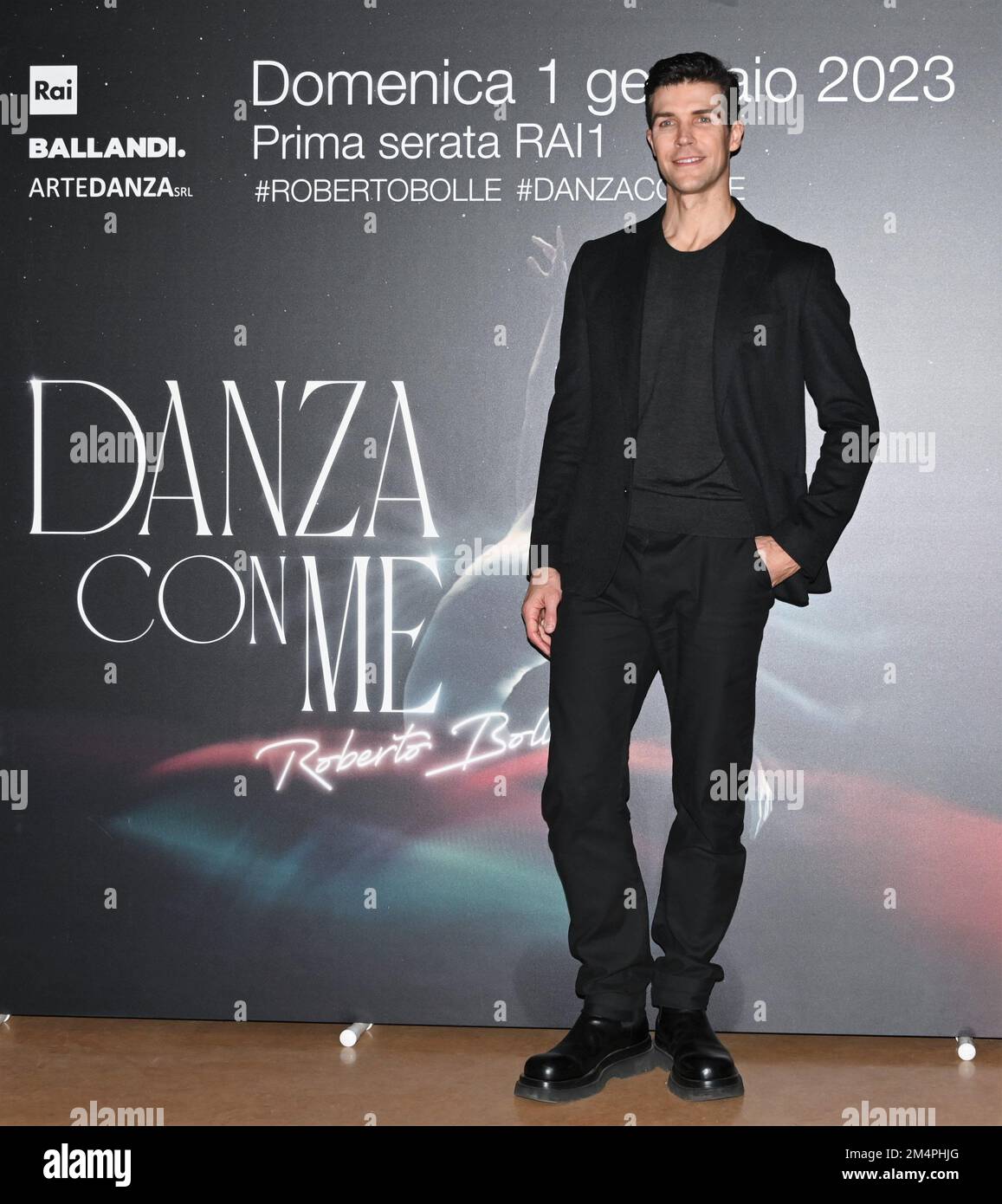 Roberto bolle dance hi-res stock photography and images - Alamy