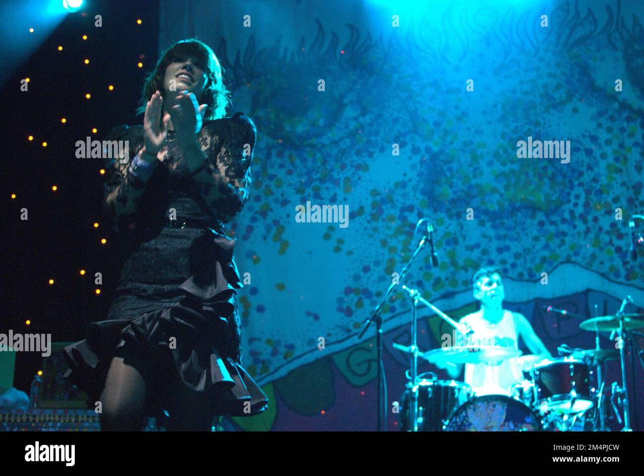 Grouplove concert hi-res stock photography and images - Alamy