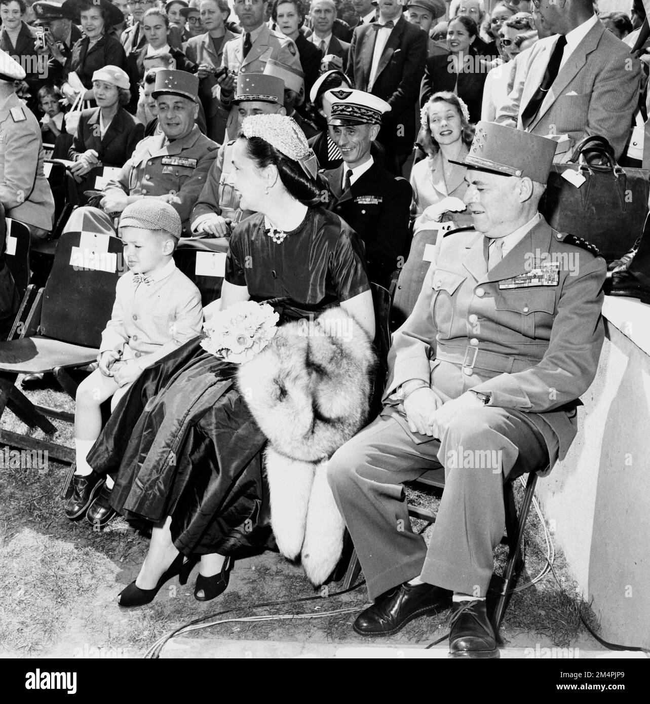 SHAPE Handover Ceremony (Handover of SHAPE Command). Photographs of ...