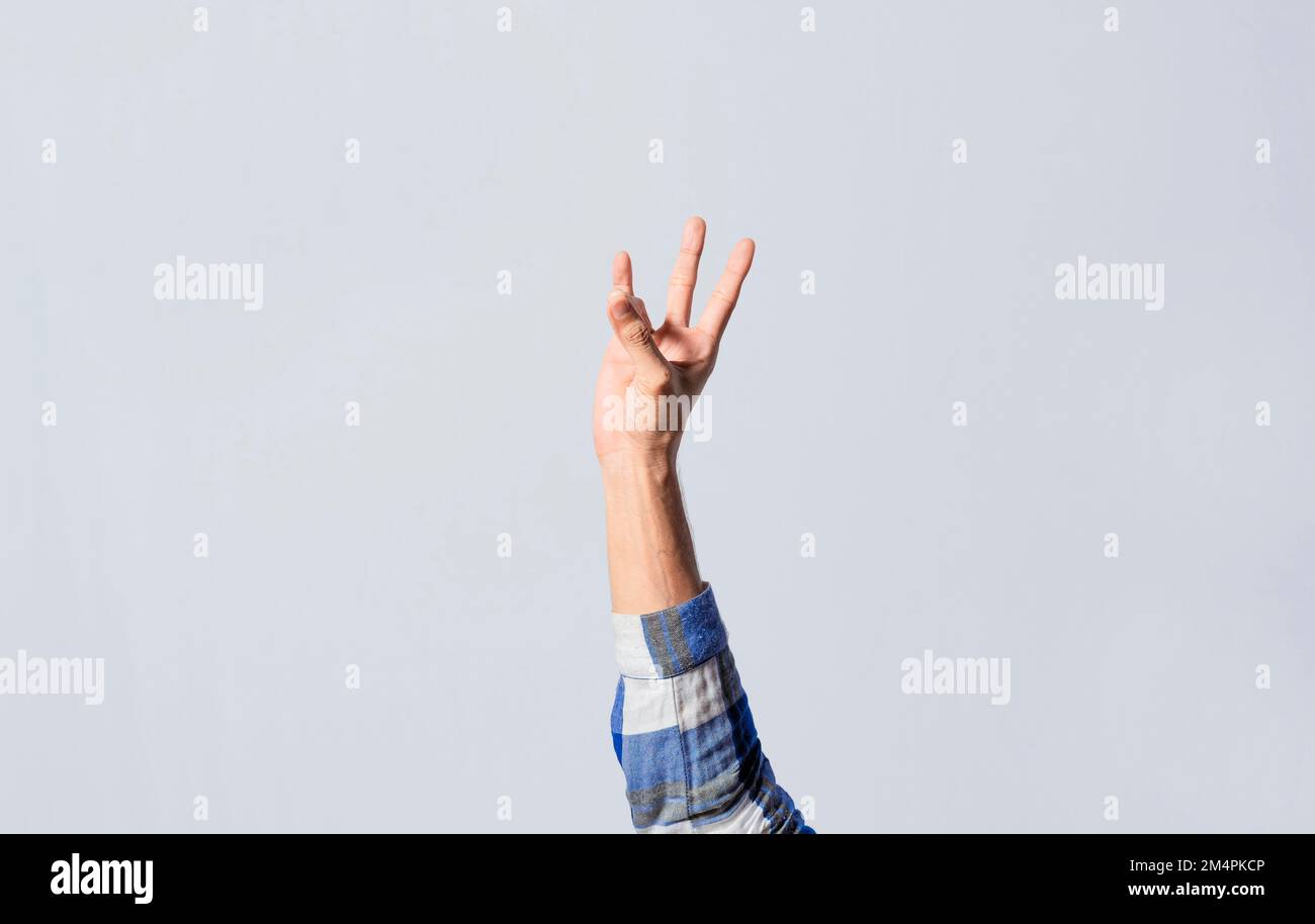 Number SEVEN in sign language. Deaf and dumb counting the number SEVEN ...