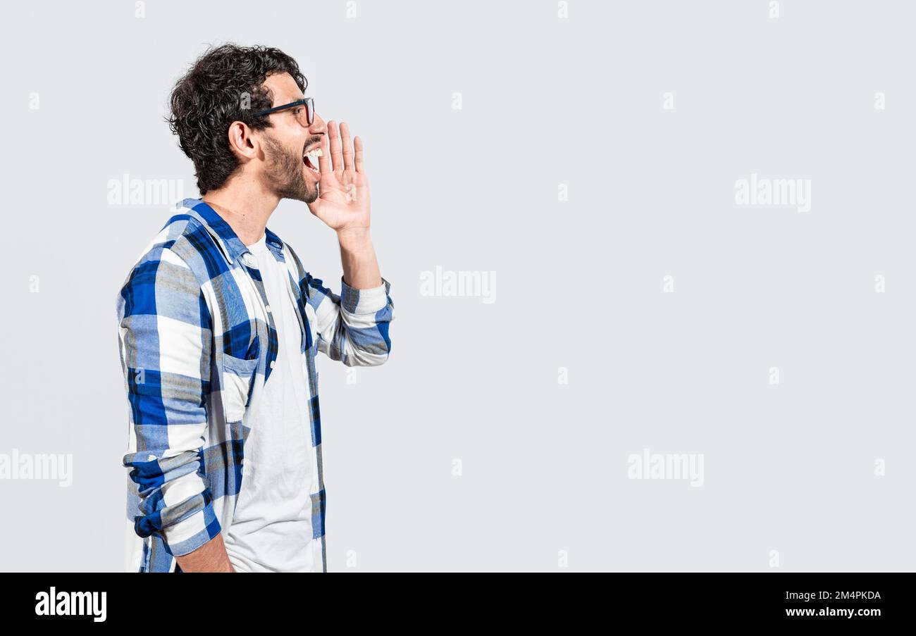 Yelling man profile hi-res stock photography and images - Alamy
