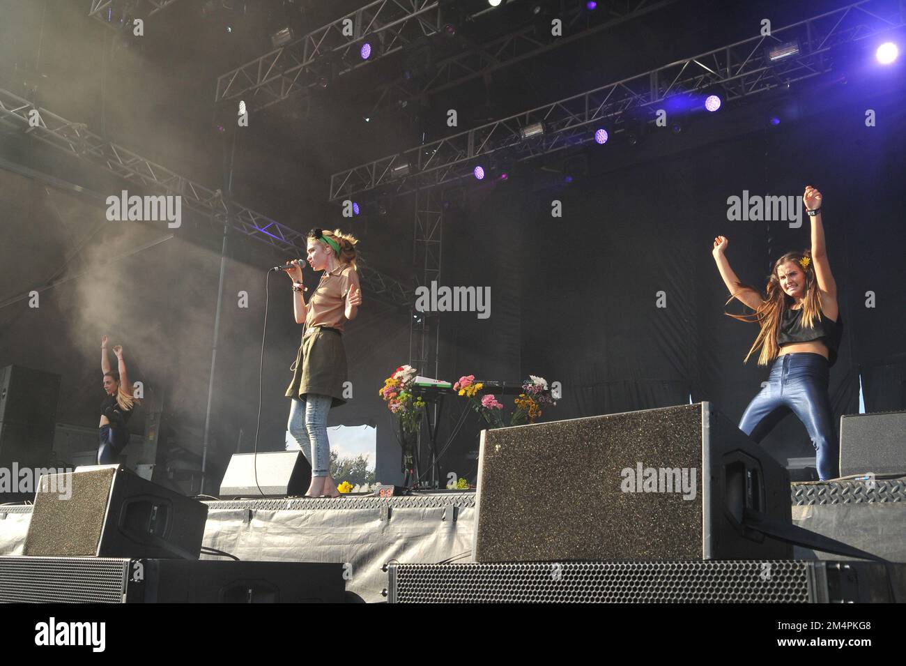 Singer grimes hi-res stock photography and images - Alamy
